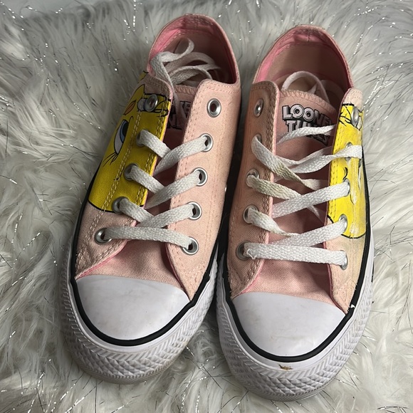 Converse | Shoes | Converse Chuck Taylor Looney Tunes Tweety Bird ...
